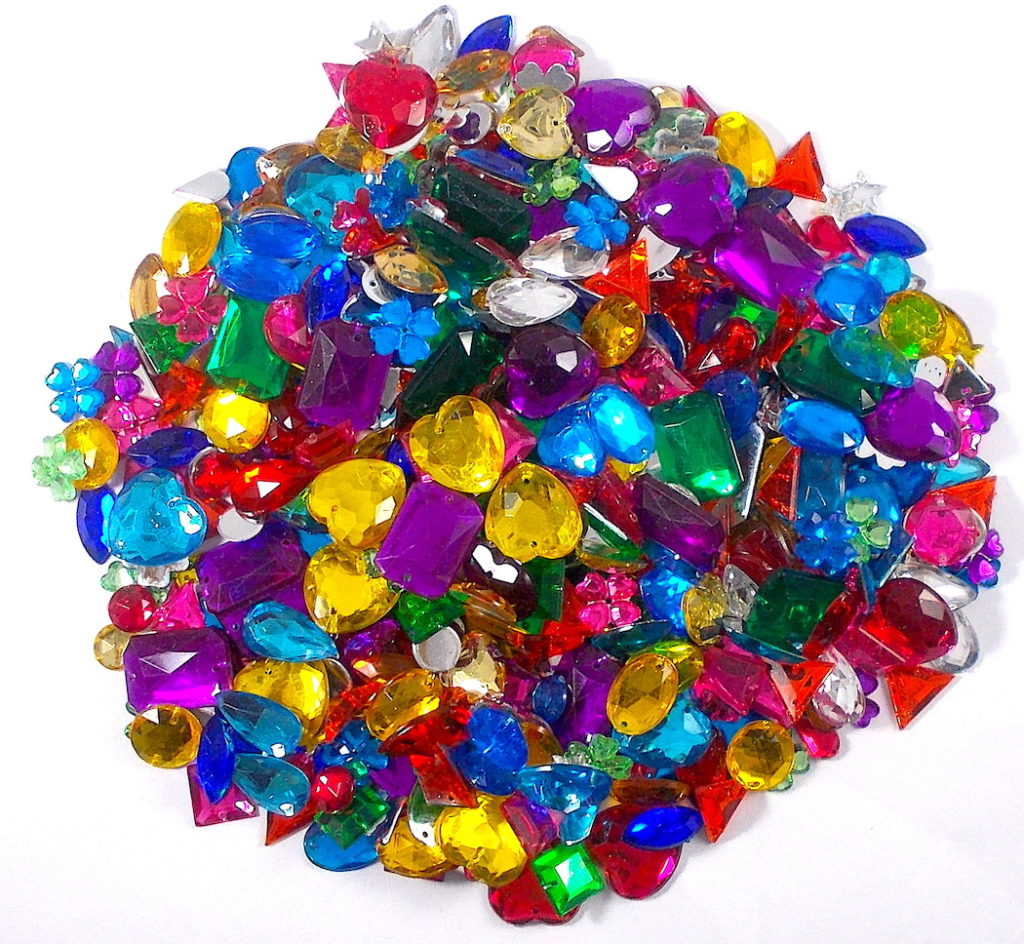 Assorted Plastic Stones – 100G | Sai Mosaic Art
